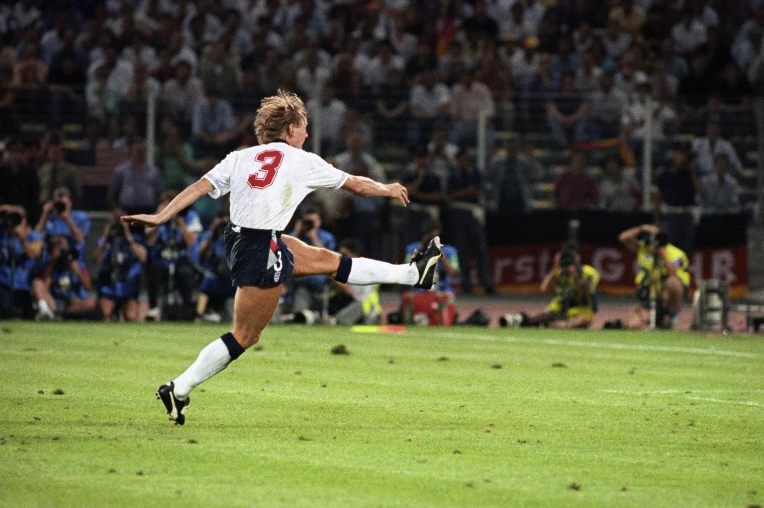 Torn: My Approach to the FIFA World Cup 2022 in Qatar